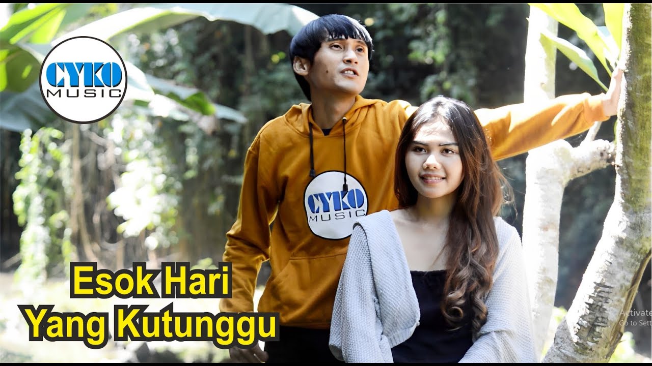 Esok Hari Yang Kutunggu - Anto (Official Music Video) - YouTube
