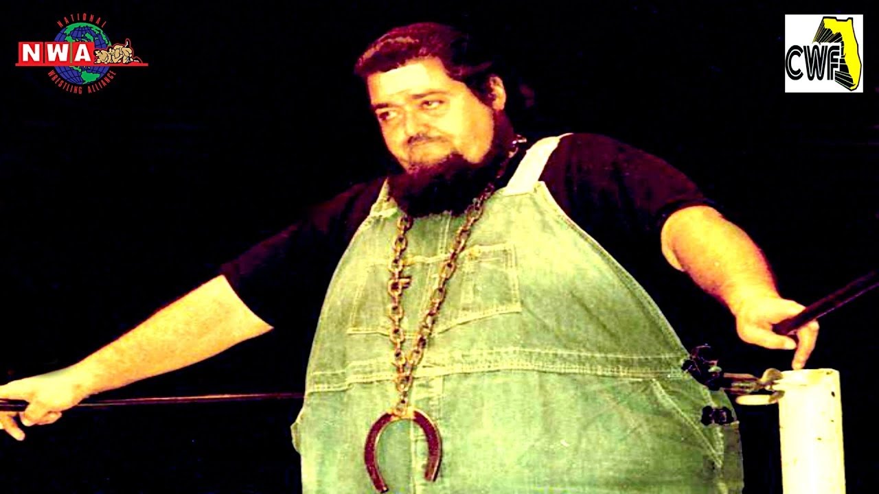 Haystacks Calhoun vs Jim Dalton & George McCreary (1976) (Championship ...