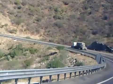 PUENTE CALAPA LIMITE PUEBLA Y OAXACA EN LA AUTOPISTA. - YouTube