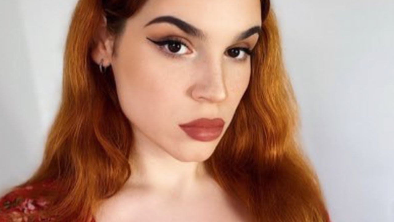 LYANNA QUEEN : SON CHIT CHAT MAKEUP - YouTube