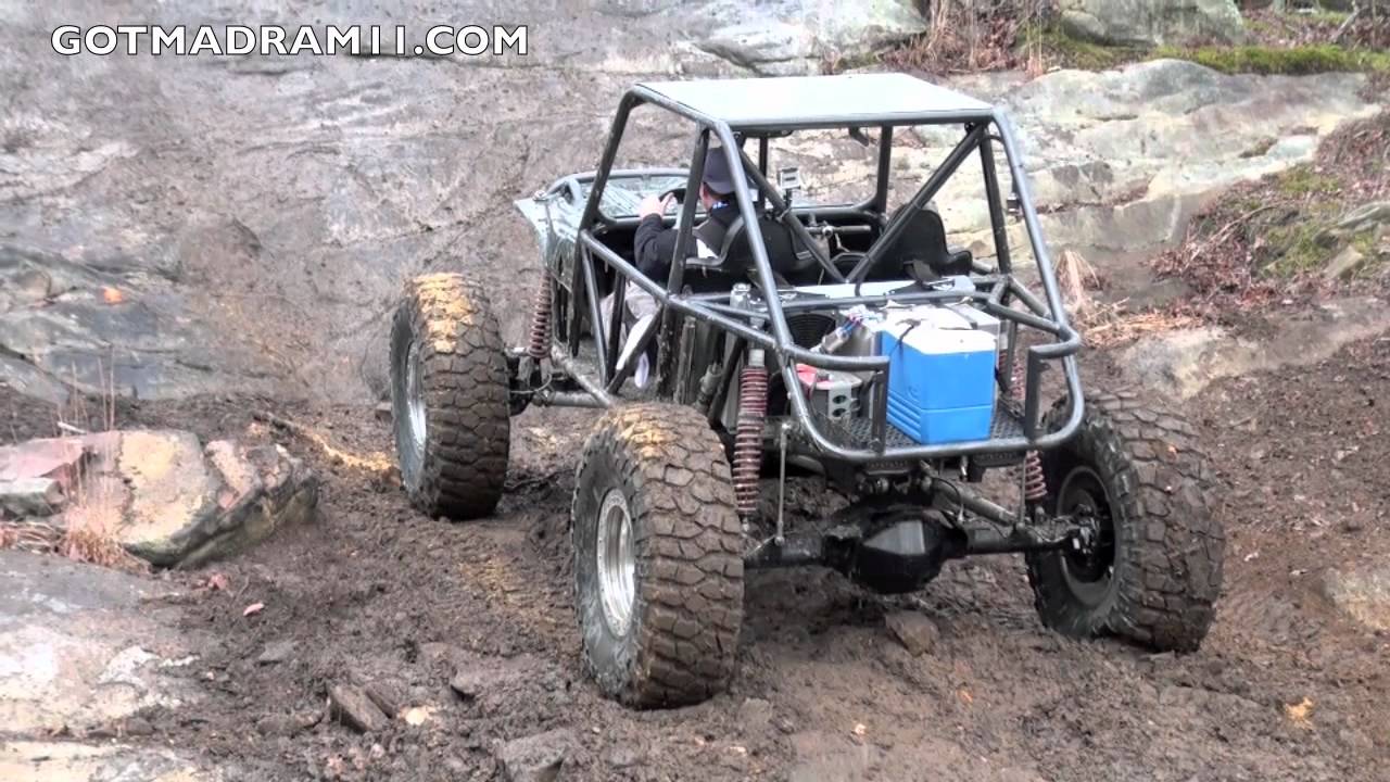 MADRAM11 HAMMERS ON HIS JK BUGGY - YouTube