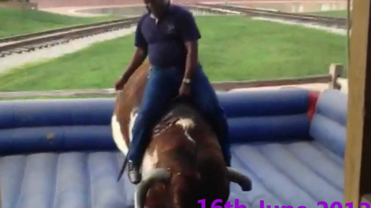 MECHANICAL BULL RIDE_STOCK YARDS RODEO - YouTube