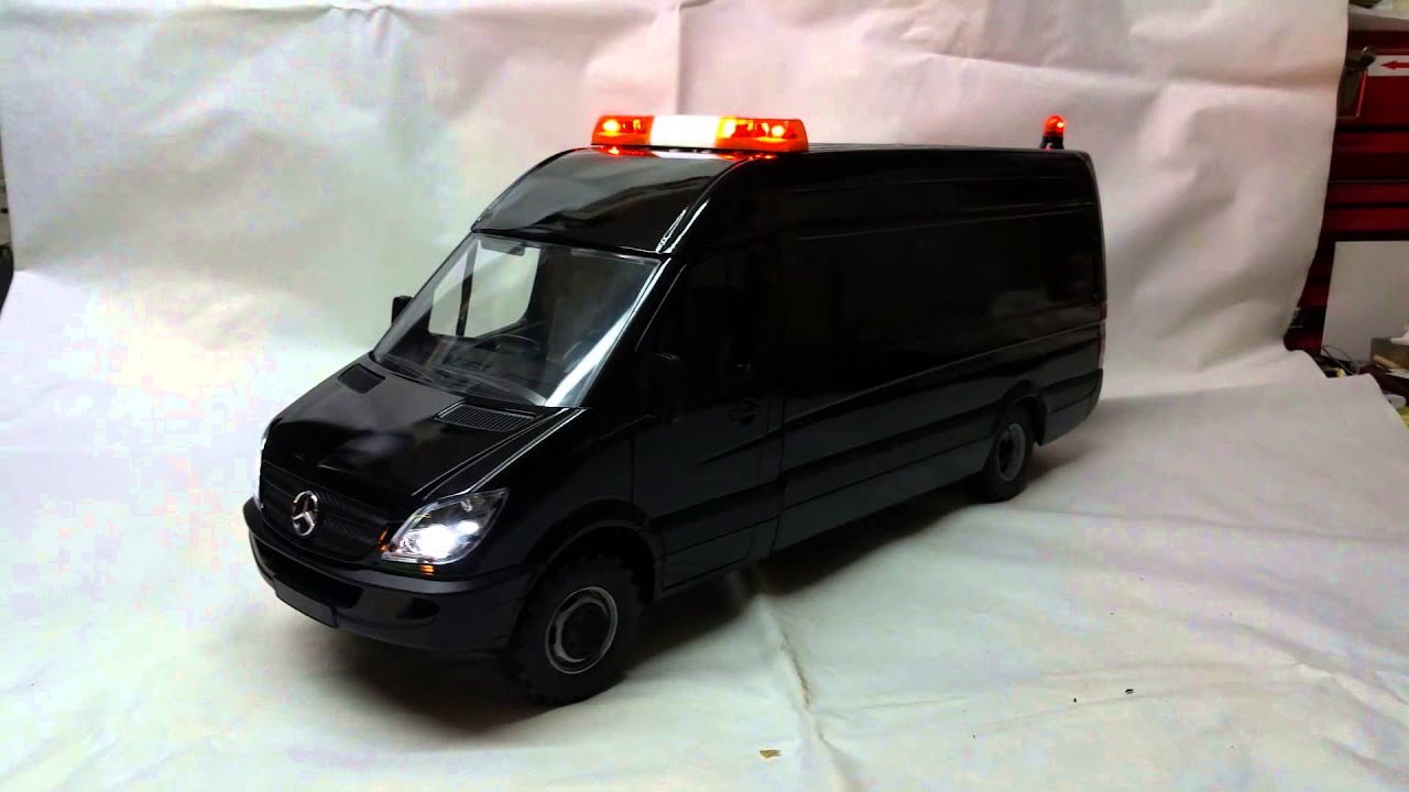 RC Mercedes Benz Sprinter Kastenwagen - YouTube
