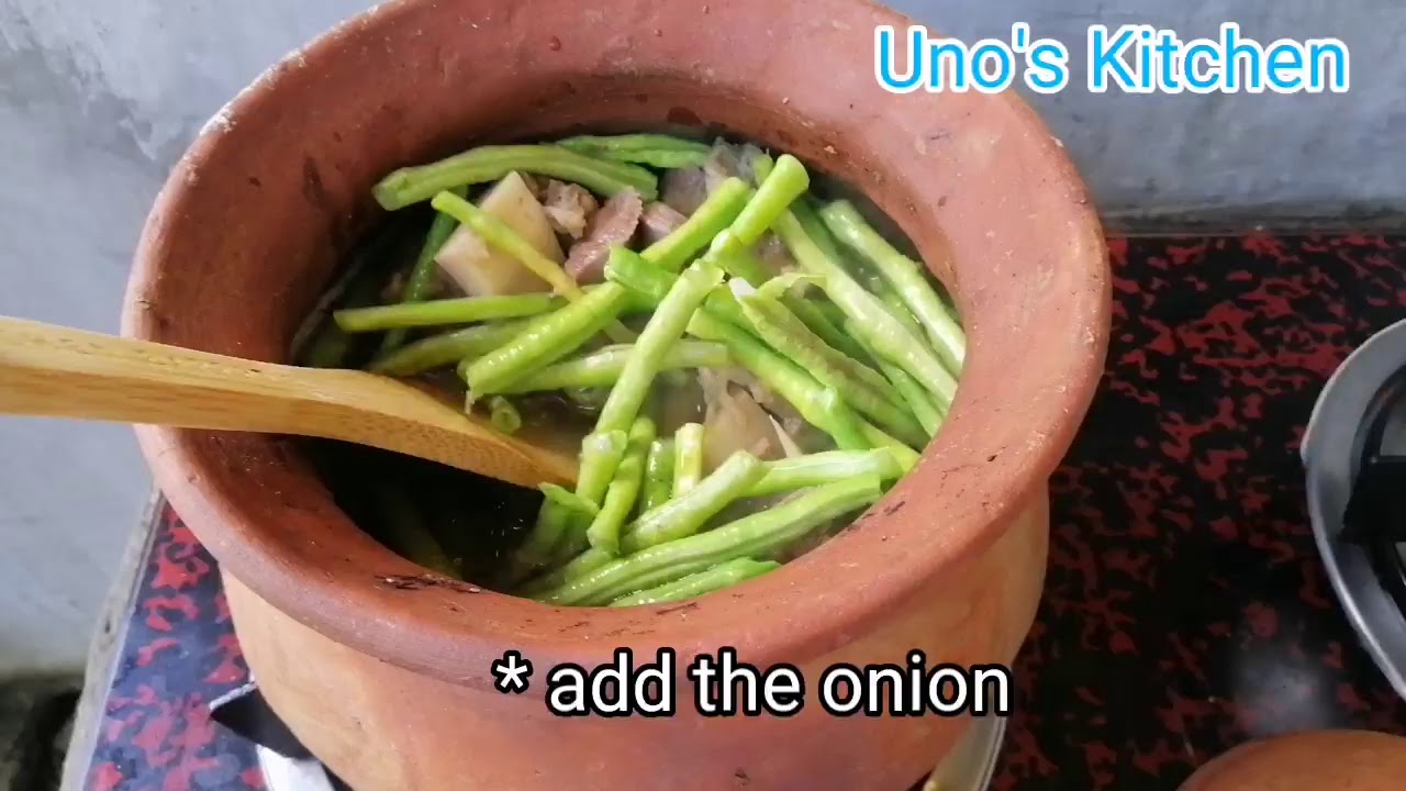 Sinigang na bulalo l Palayok cooking - YouTube