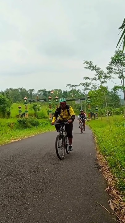 Jalur Klangon Merapi - YouTube