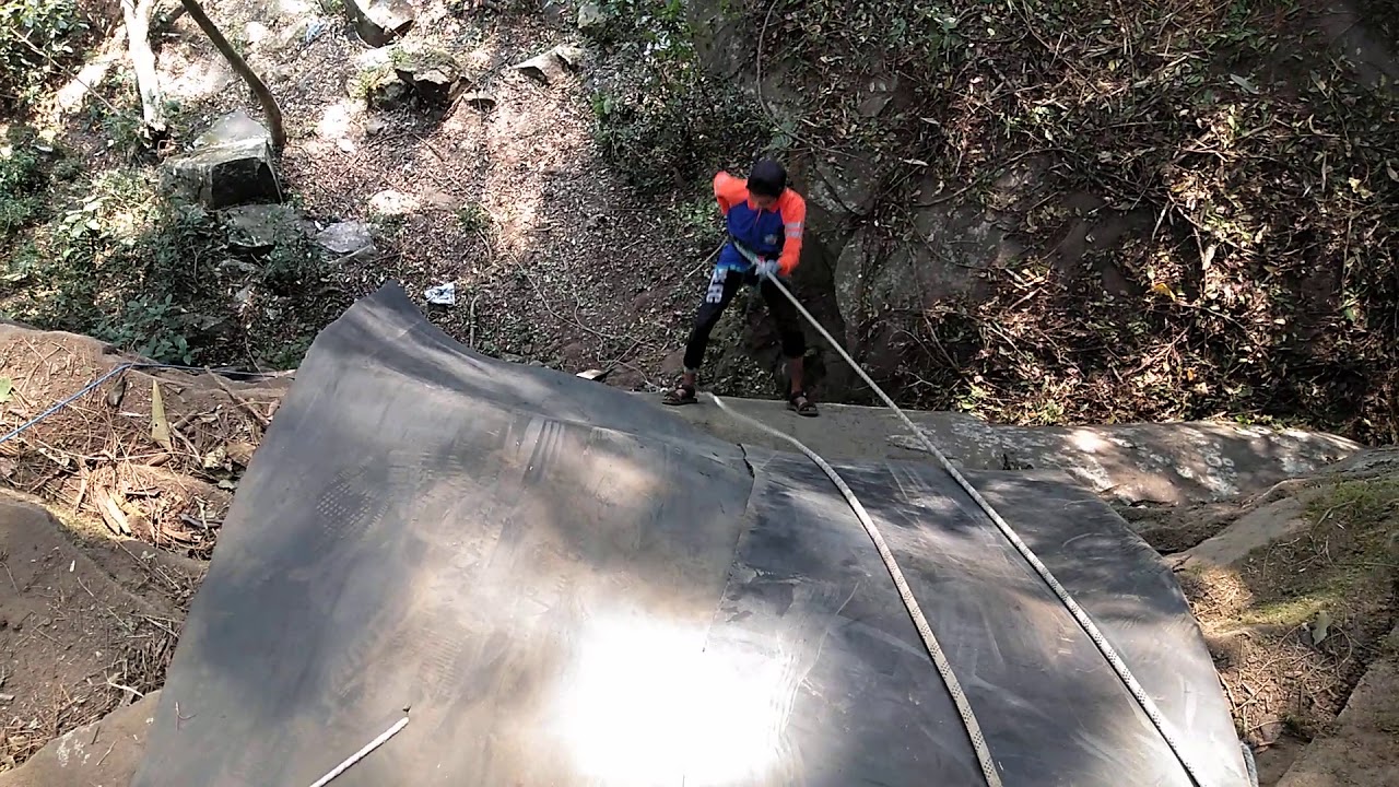 Turun Tebing Extrim 25 Meter - YouTube