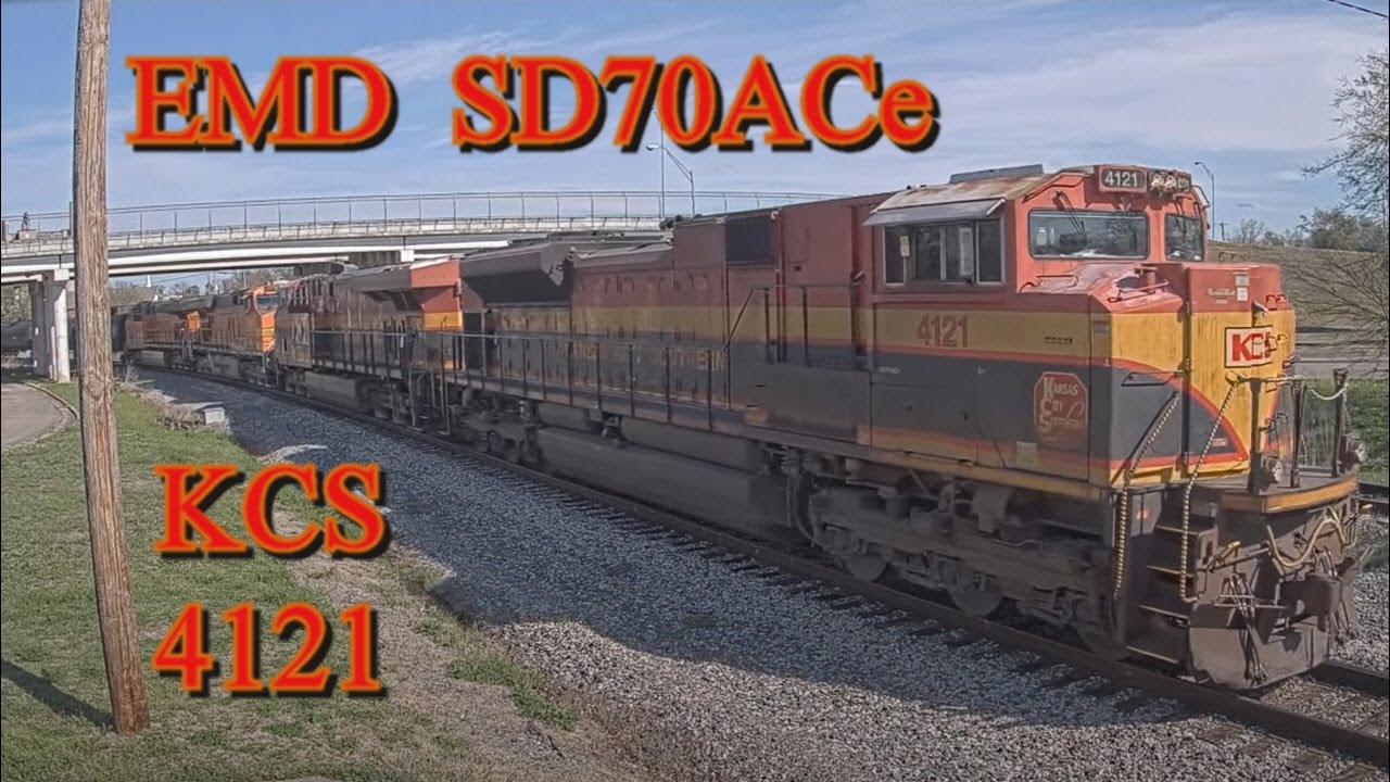 KCS 4121 "EMD SD70ACe" Leads Train with rear DPU - YouTube
