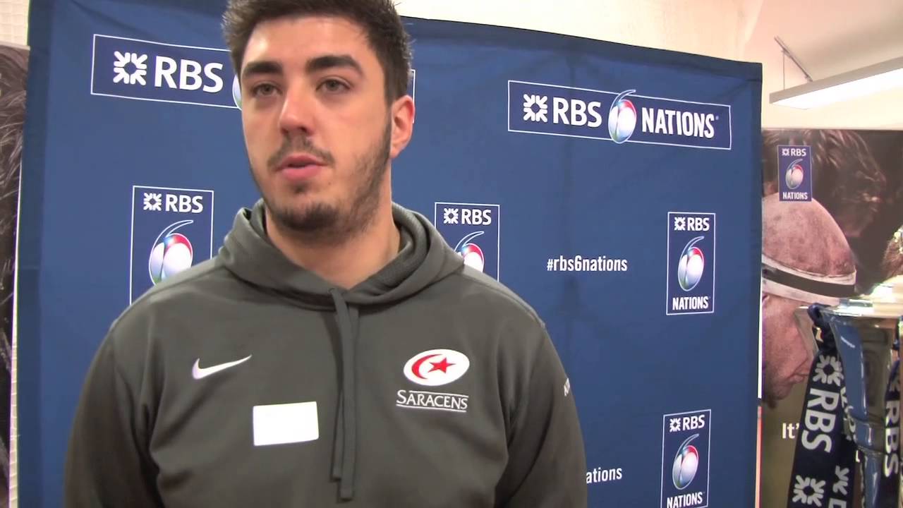 Sarrie On Tour - YouTube