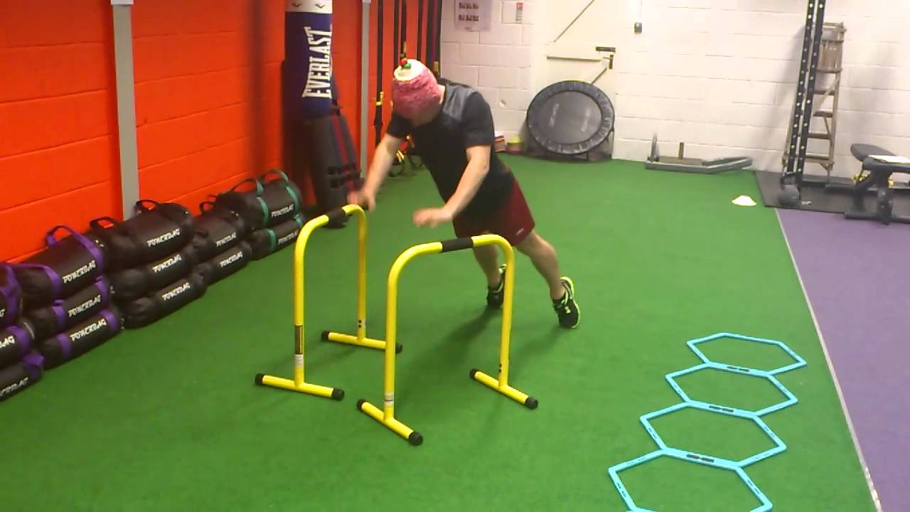 Lebert Fitness Equalizer Explosive Push Ups With Claps - YouTube