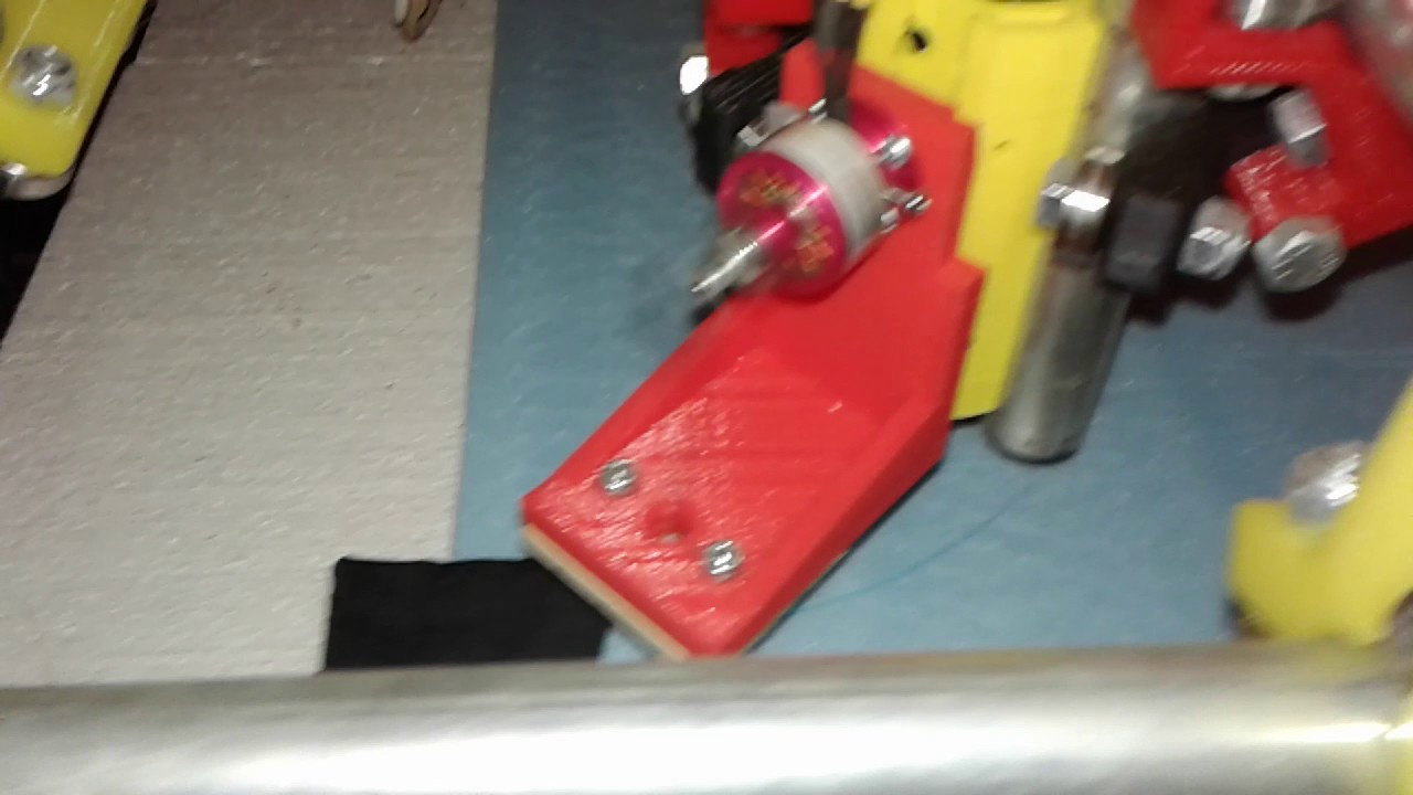 Needle cutting bluecor fan-fold foam - YouTube