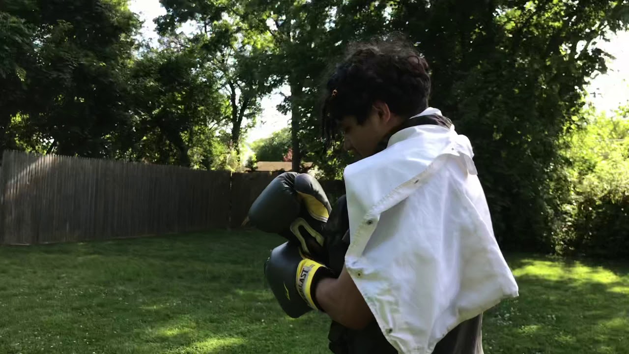 Backyard boxing match with street fighter - YouTube