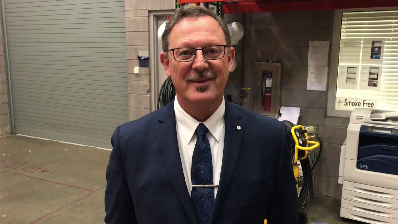 How to Sing Bass - Bass Singing Tips Discussion With Royce Mitchell - YouTube