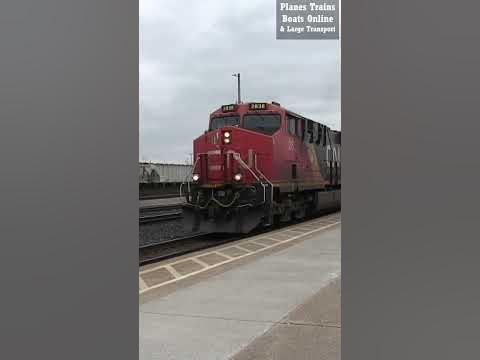 #shorts Manifest Train CN 2838 & CN 3318 Locomotives Strathroy Sub #trains - YouTube