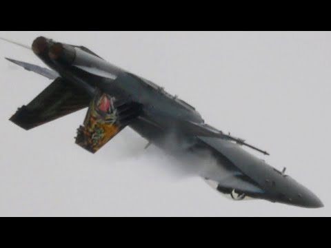 RIAT 2019 F-18 Swiss Air Force Stunning Aerobatics !! The Royal International Air Tattoo