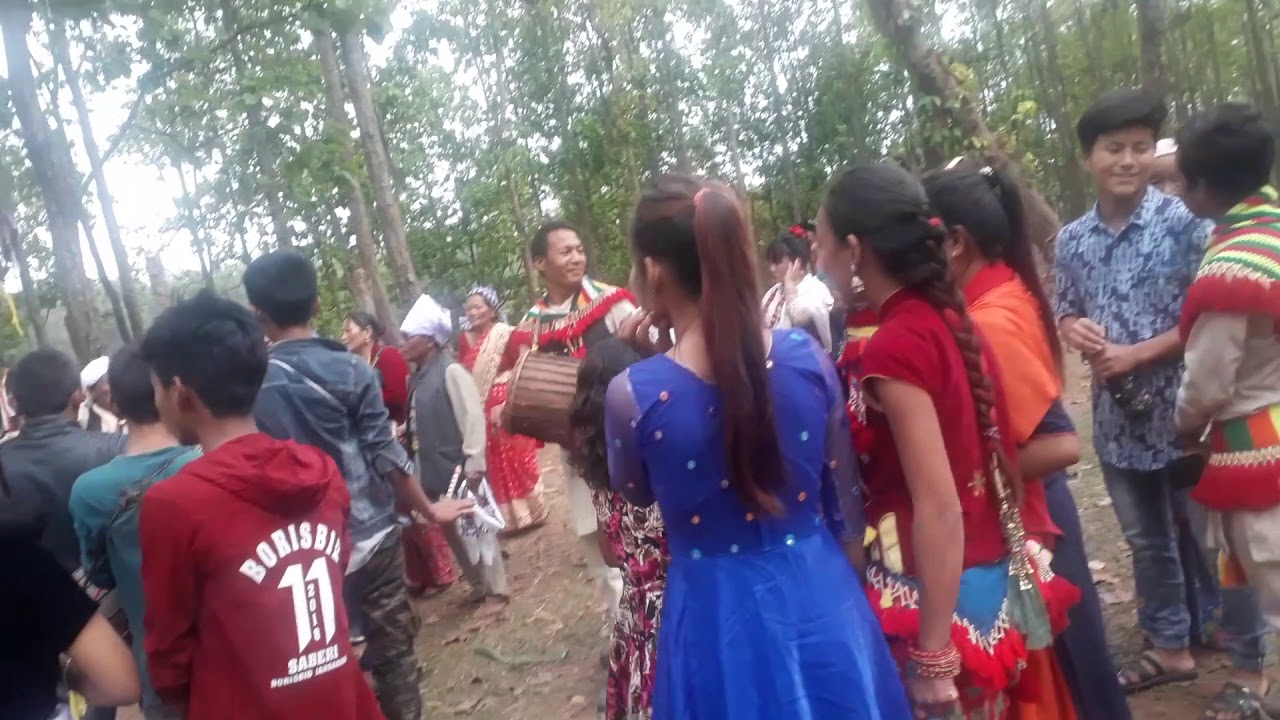 #chandi dance in nepal kirati - YouTube