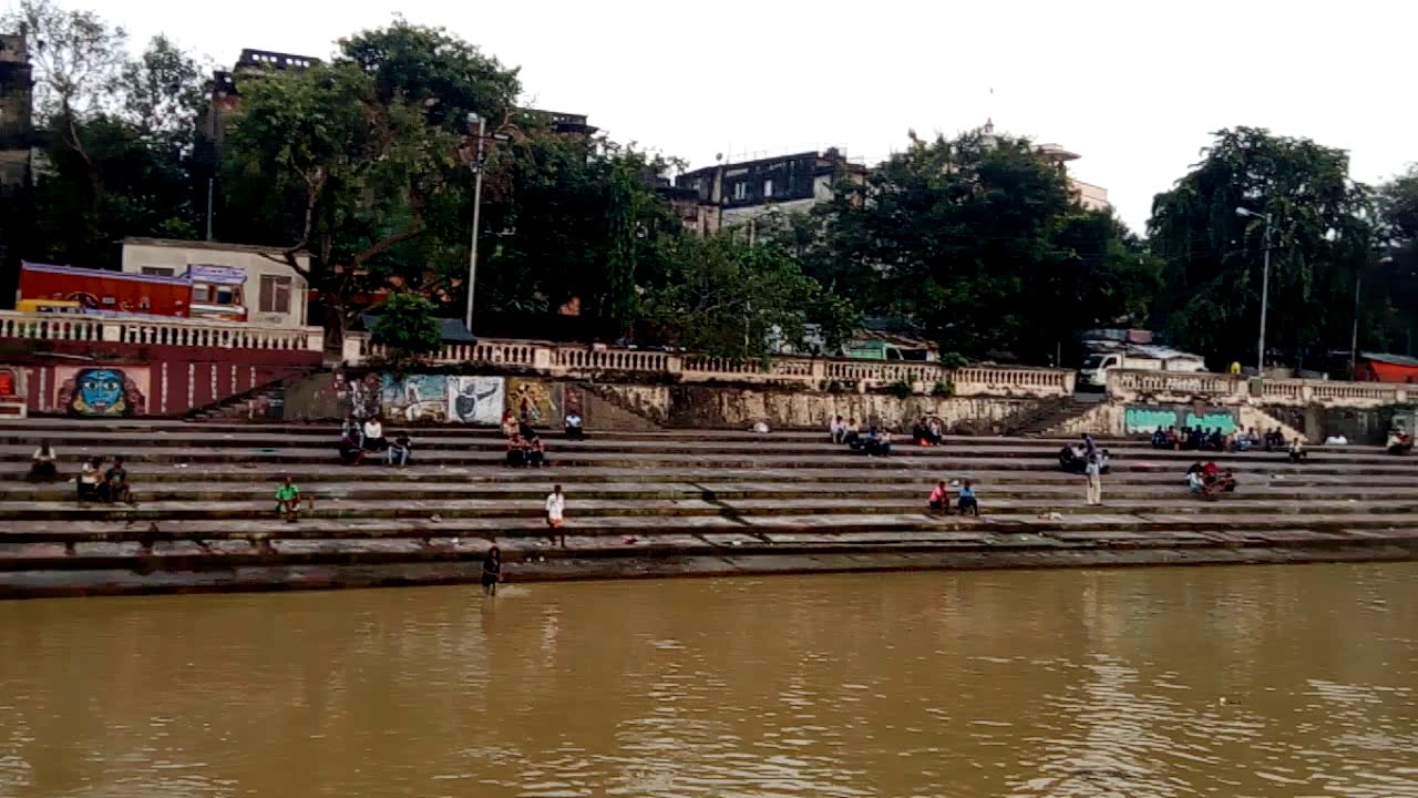 Ghats on the Hooghly river, Kolkata 2 - YouTube