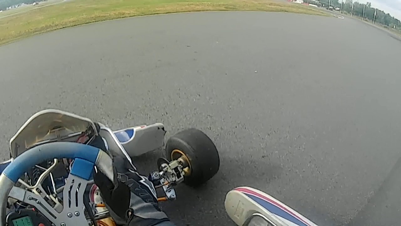 Karting crash - YouTube