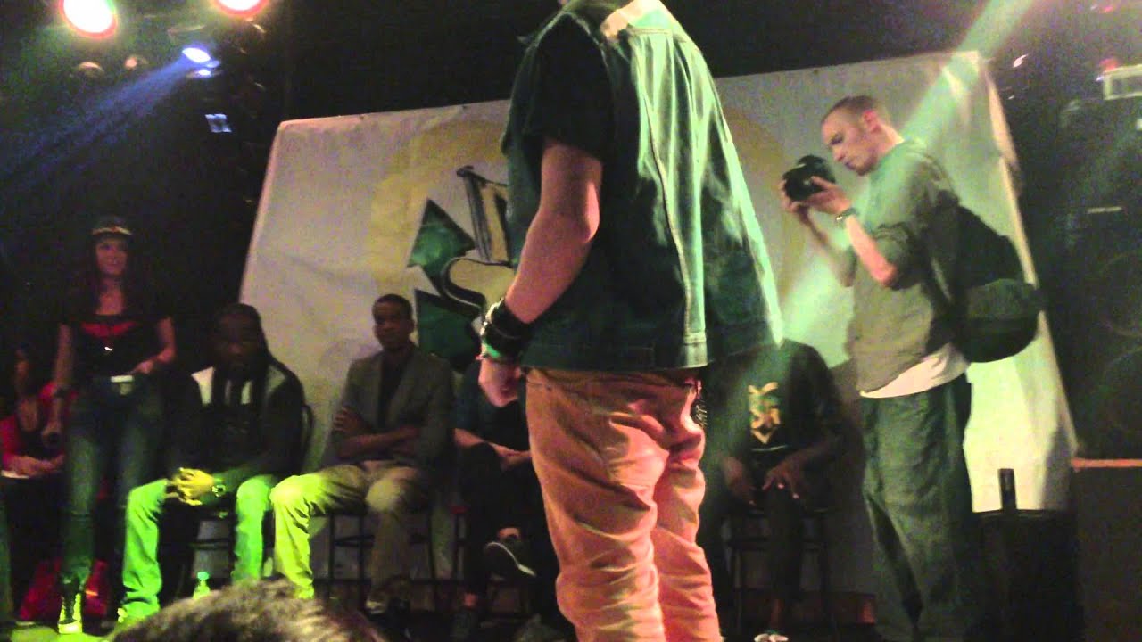 DANCEHALL INTERNATIONAL 2013 - Fraules vs Rafa (Spain) Moscow 1/8 - YouTube