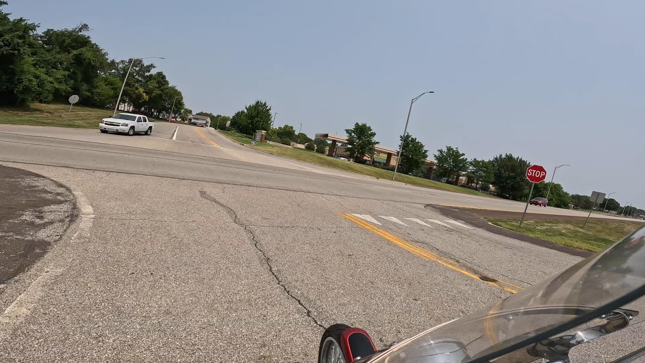 The Weirdest Intersection in Shawnee Kansas - YouTube
