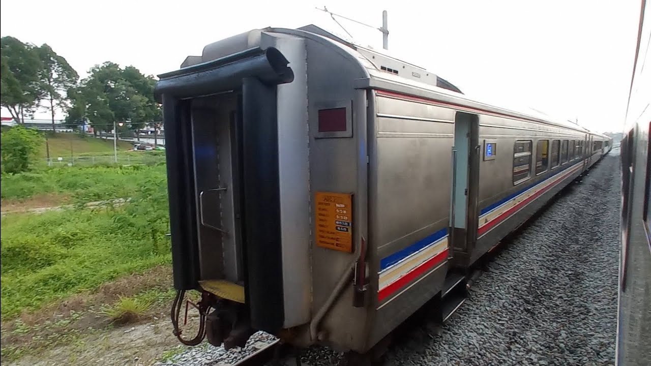 KTMB Class 24123 (Tok Naning) with Ekspres Selatan 45 departing Kulai ...