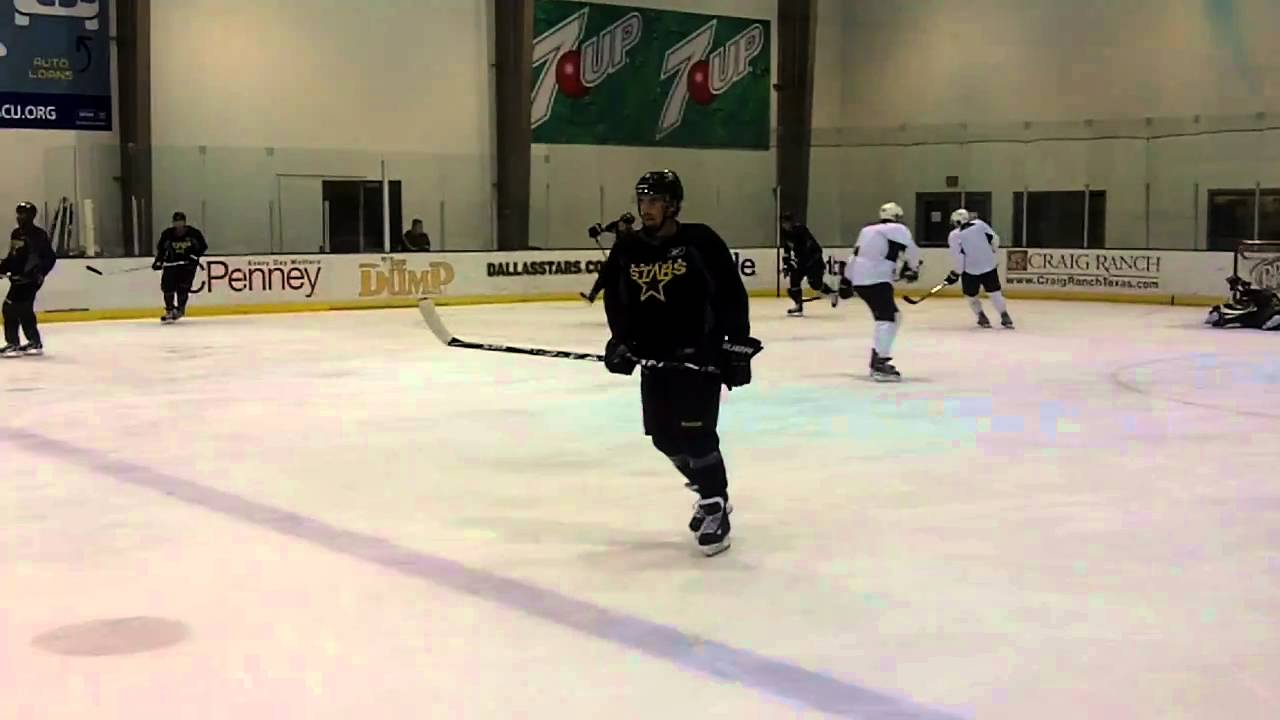 Jonathan Cheechoo skates with Dallas Stars - YouTube