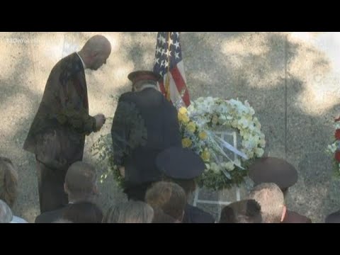 Wreath laid on President Gerald R. Ford's tomb - YouTube
