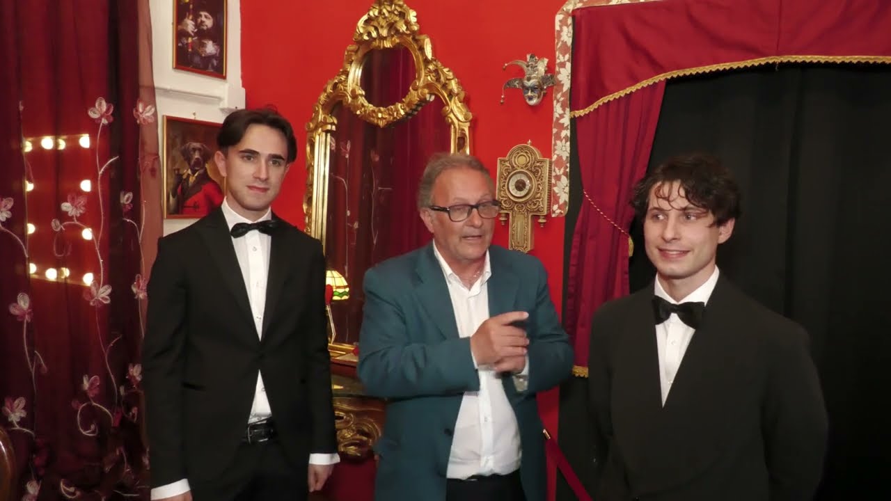 Ecco..ci qua" di Franco Capasso "Lirica al salotto" intervista a ...