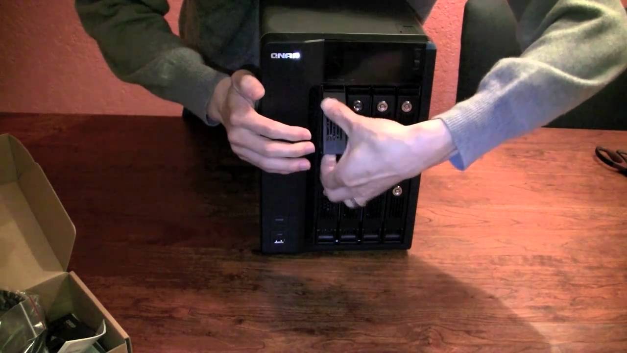 Unboxing QNAP TS-809 Pro NAS - YouTube