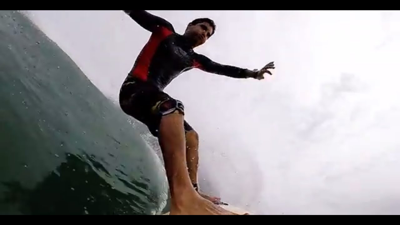 GoPro Surfing - Tailslide cutback (San Mateo, Manta, Ecuador) - YouTube