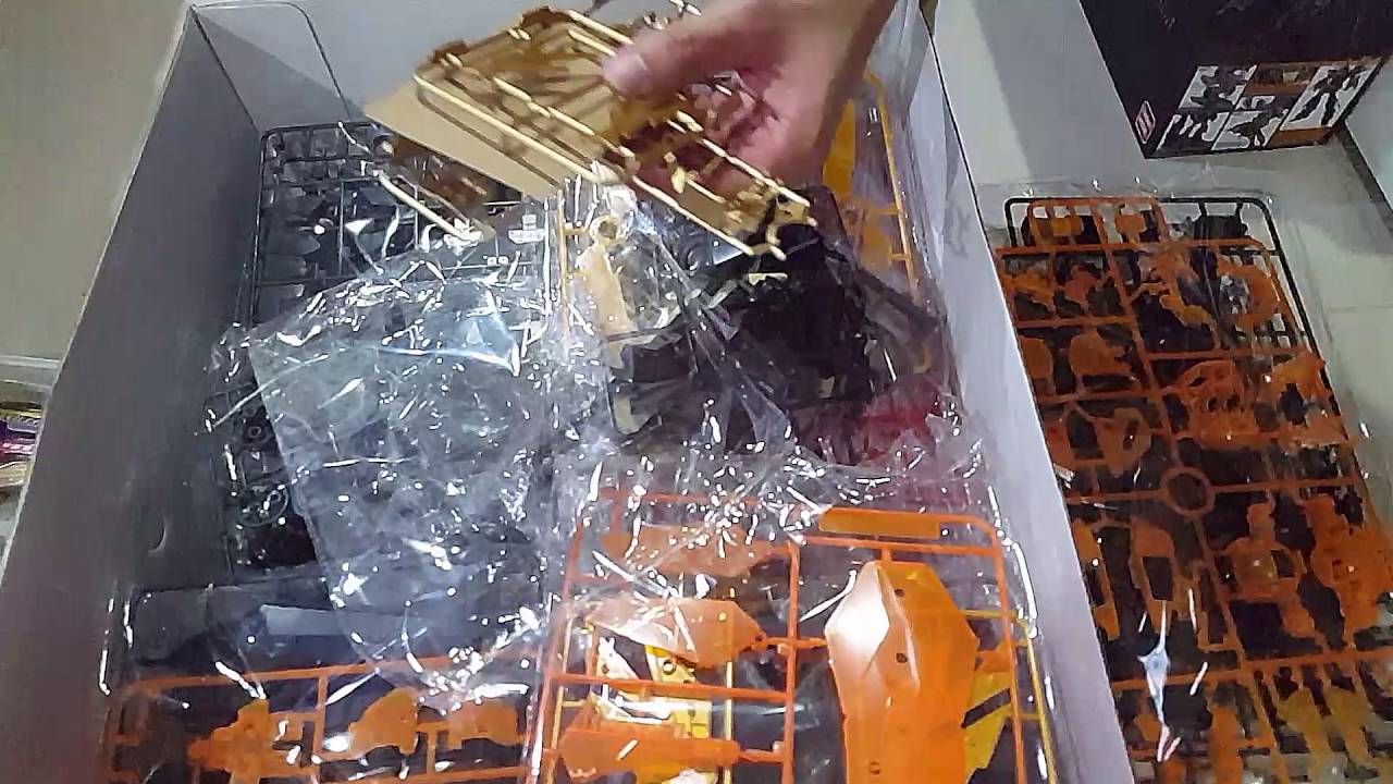 review unbox PG unicorn banshee gundam daban - YouTube