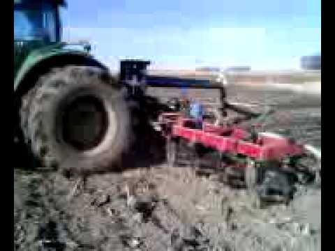 John Deere 8520 dragline manure SE MN - YouTube