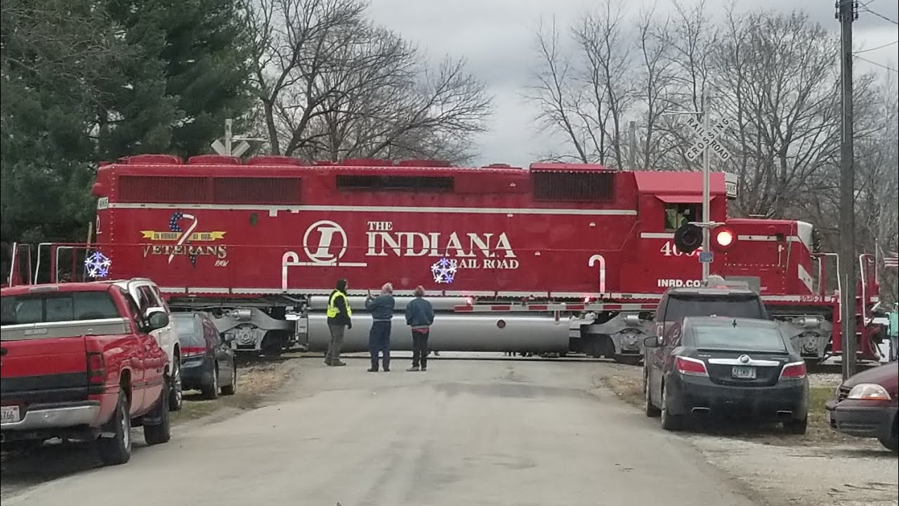 Indiana Railroad Santa Train Arrives in Palestine, IL - YouTube