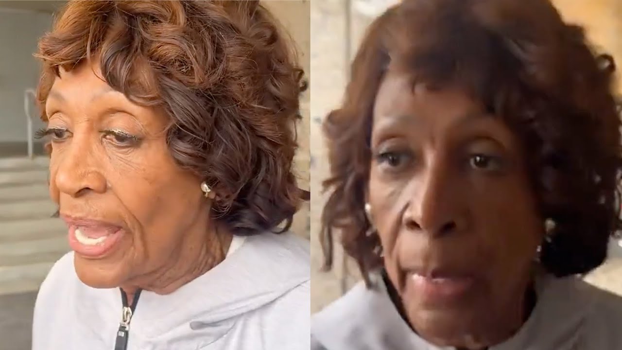 Maxine Waters Went Into A Panic After The Door Was Shut In Her Face ...