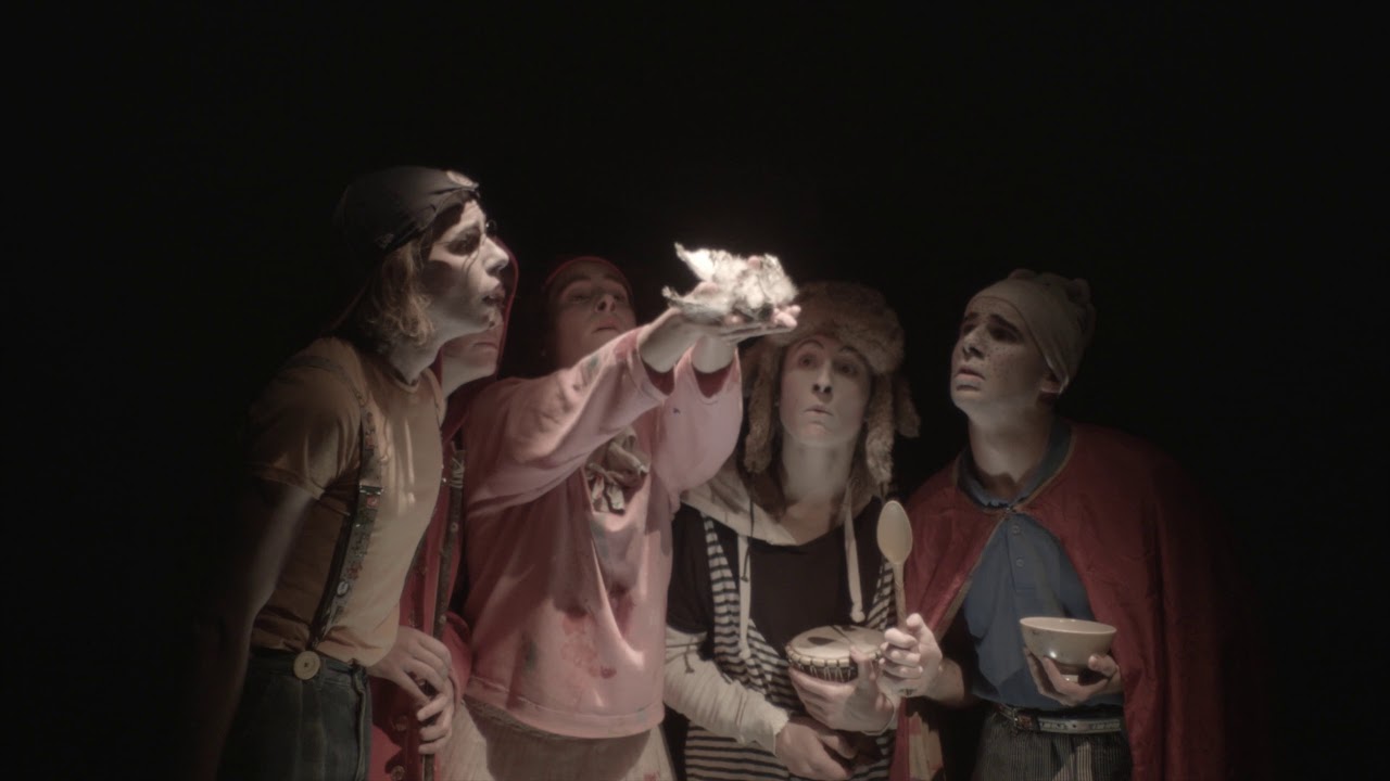 Noces d'enfants (TEASER) - mise en scène de Hélène Bertrand - YouTube