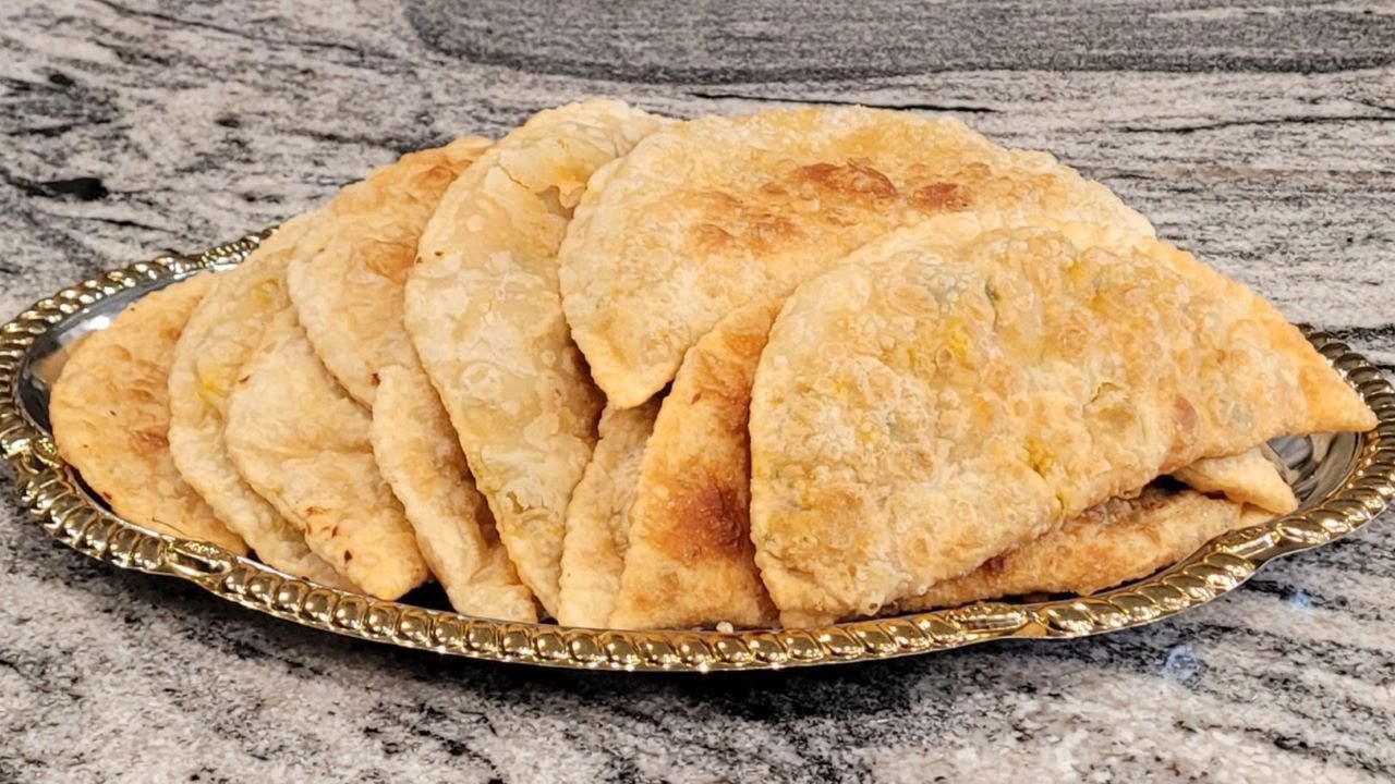 Why this chicken samosa recipe will make your taste buds dance!!! - YouTube