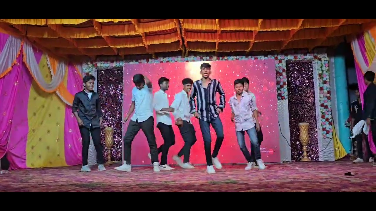 9th class students dance performance - YouTube