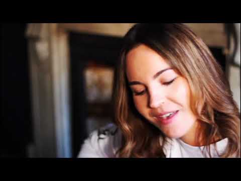 Stephanie - Singer-guitarist - YouTube