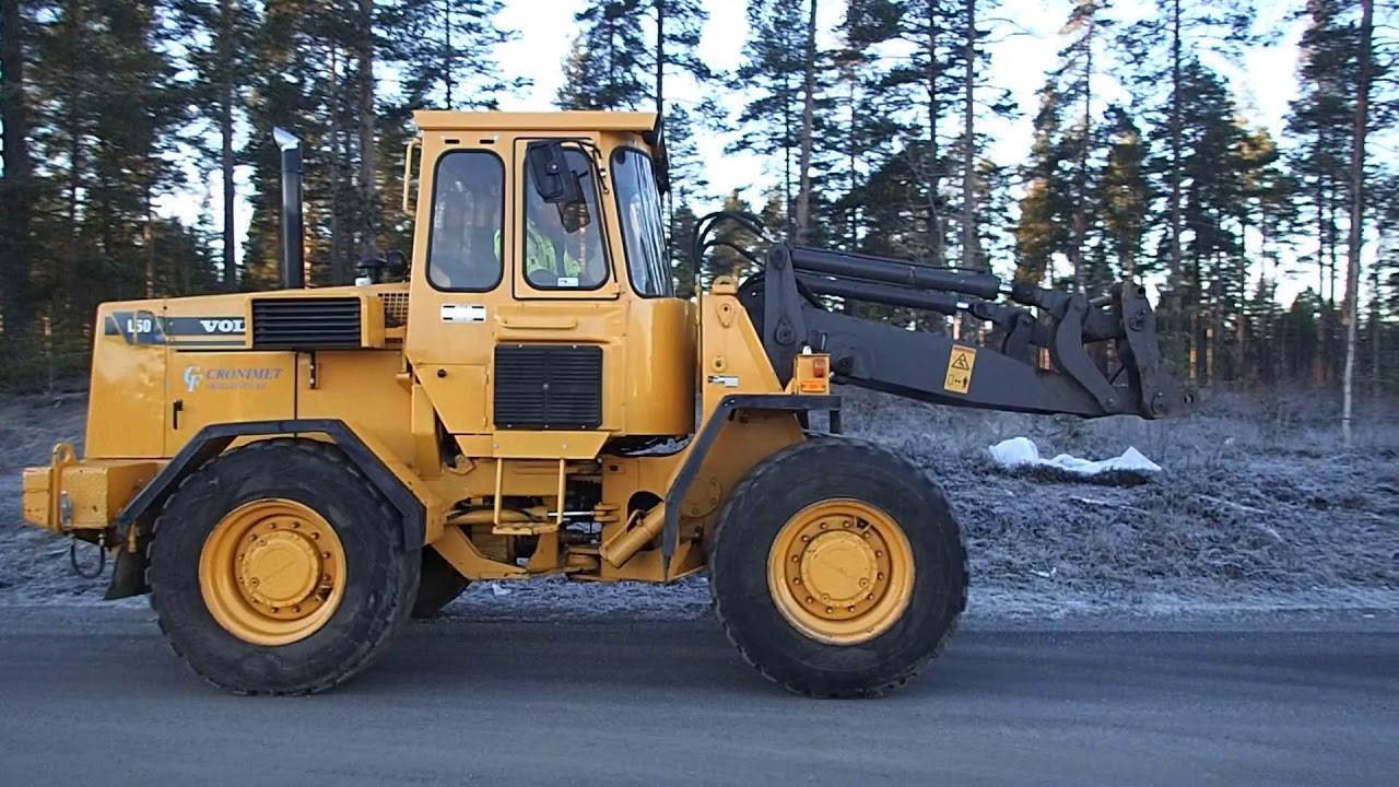 Volvo L50 - YouTube