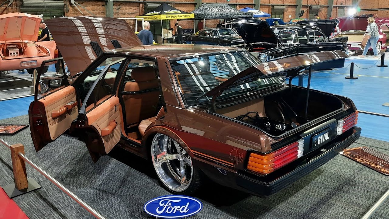 Turbo Barra XE Falcon street car In-depth look - YouTube