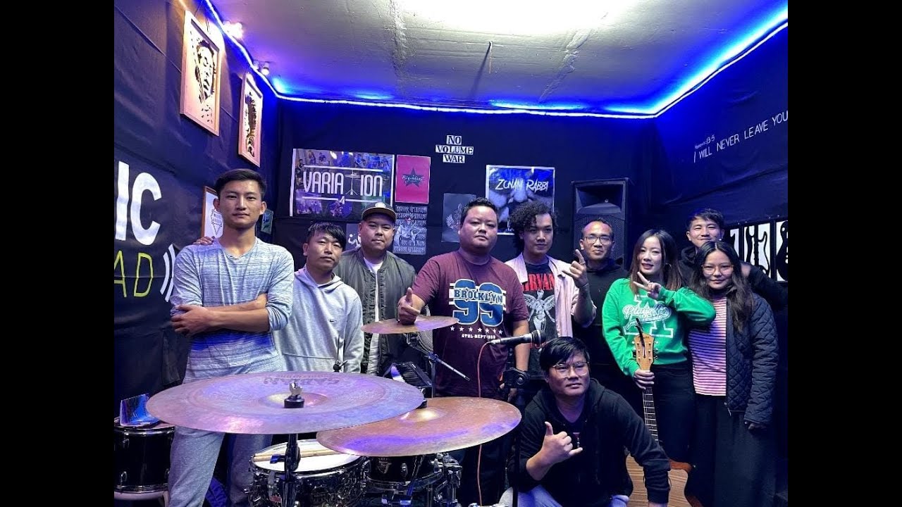 live jamming with Benjamin sum | Various Artists - YouTube