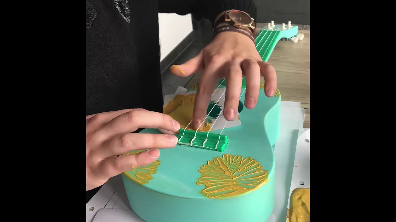 Repainting my ukulele! || Sunflower Ukulele - YouTube