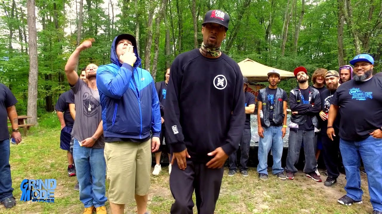 PaceWon - Grind Mode Cypher Stress Free (prod. by Eriq Brown) - YouTube