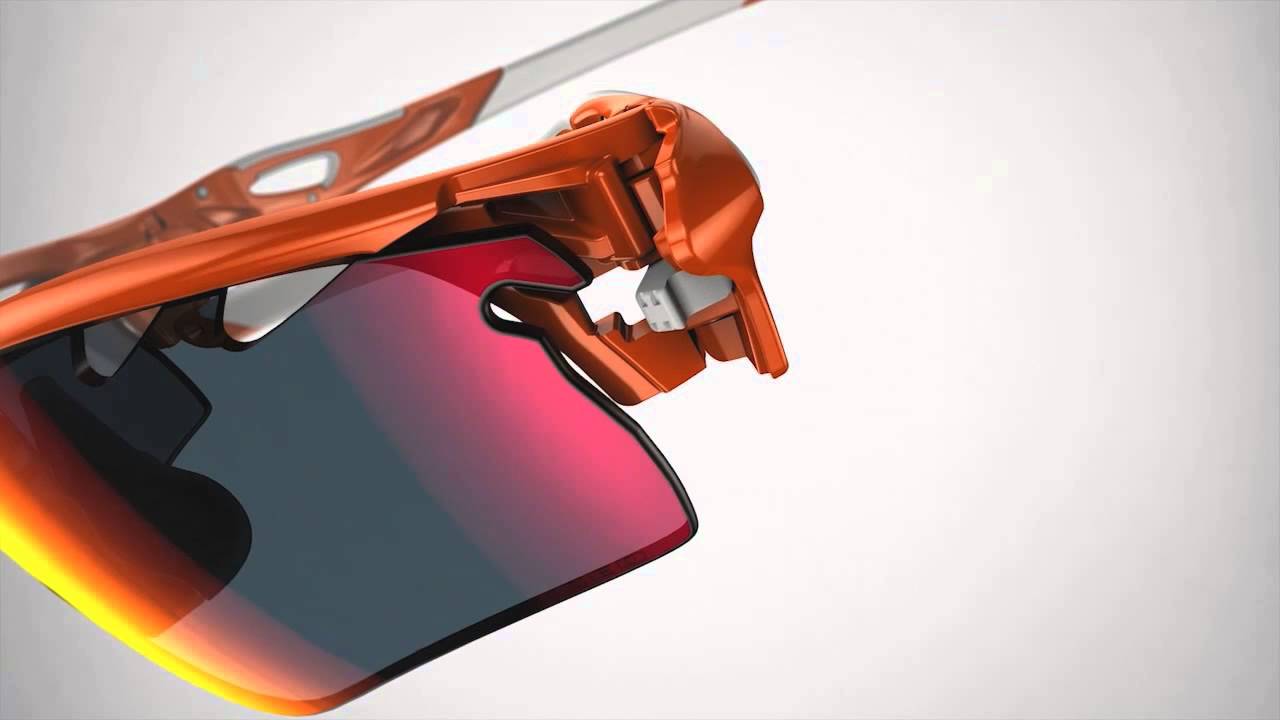 Oakley Radarlock Switchlock Technology Explained | Shade Station - YouTube