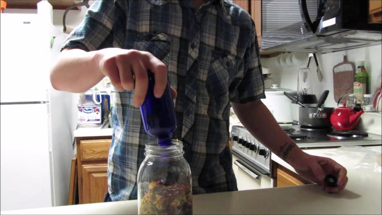 How to Make a Cold Infusion Oil - YouTube
