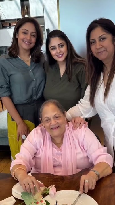 Happy B'day அம்மா ️ Jyothika தன் அம்மாவின் Birthday-க்கு Surprise கொடுத்து கொண்டாடிய Jo & Nagma ...