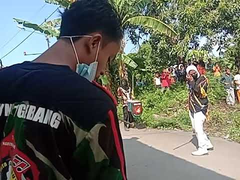 Atraksi 2 KAYANG mayoret marching band ✨GITA JALA SUTA ✨ Panggang Lor. Losari cirebon