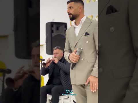 Düğünde muhteşem halay şarkısı söyledi #halay #halaymashup #halaybasi #kurdish #automobile #kürtçe