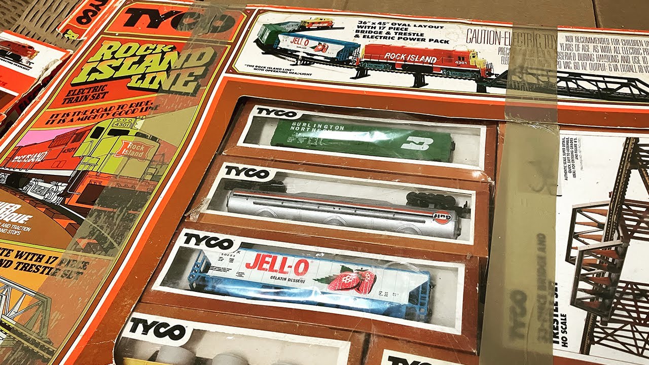 Unboxing Vintage Train Sets From Goodwill - YouTube