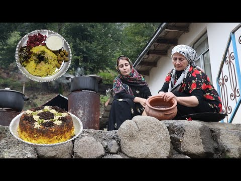 Tahchin! IRANIAN Most Popular Dish! Cooked by Granny in Rainy Mountains of Village ♤ Chicken Recipe