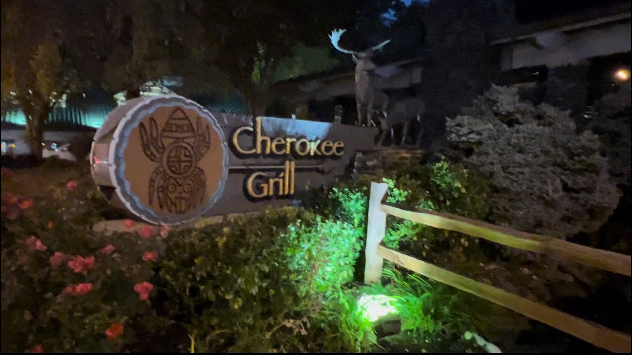 Cherokee Grill, Gatlinburg, TN - YouTube